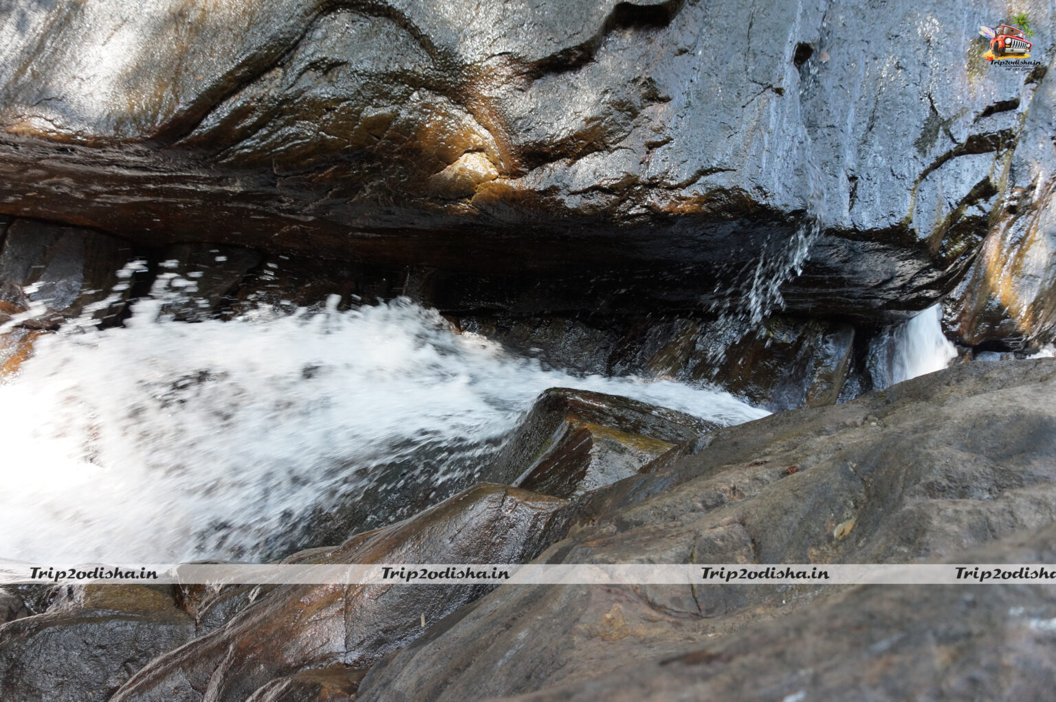 Harishankar temple Balangir | Famous Lord Siva and Vishnu temple of ...